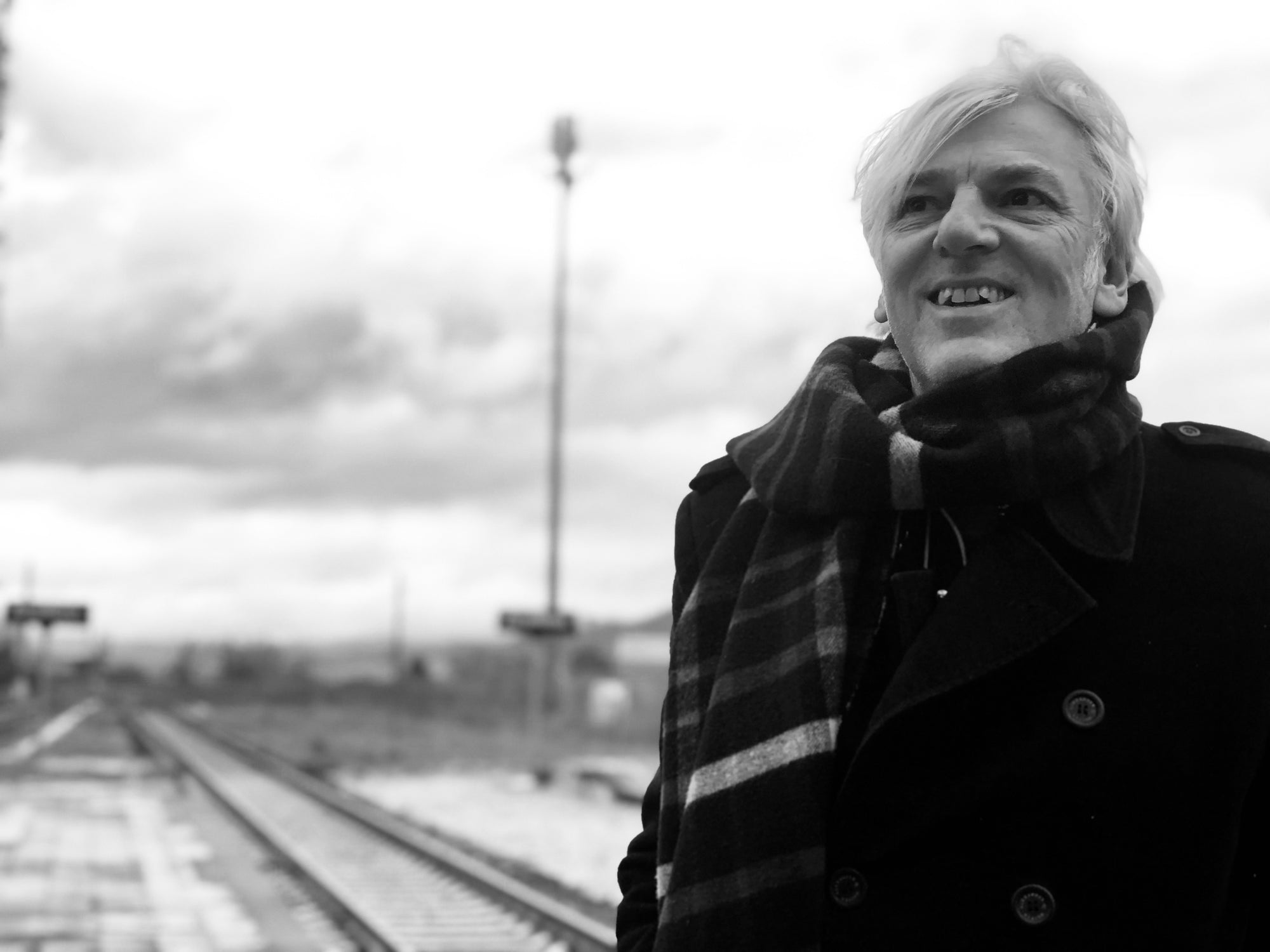 ROBYN HITCHCOCK ONLINE STORE – Tiny Ghost Records